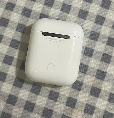 AirPods充电仓丢了截图