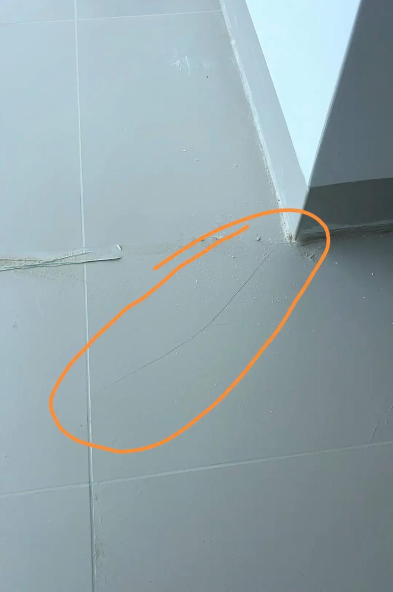 瓷砖有一条细裂缝怎么办图标