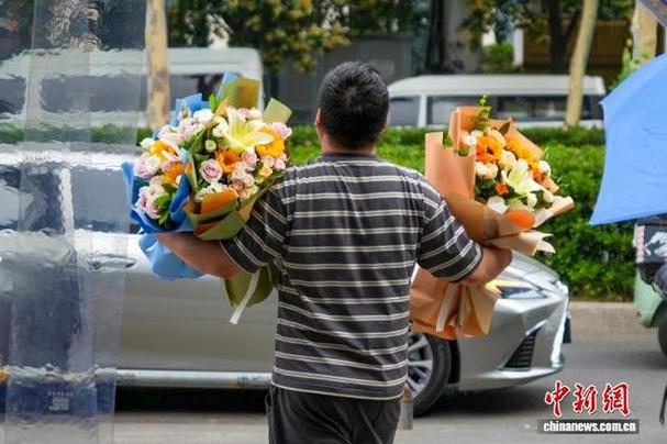 订鲜花送货上门图标
