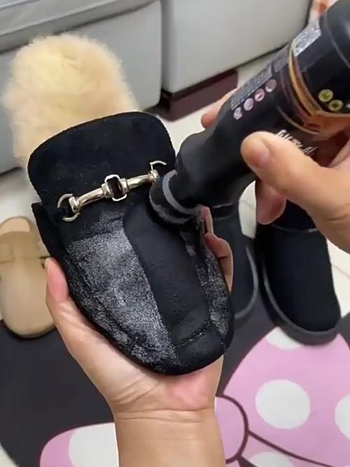 黑色鞋子泛白怎么洗黑图标