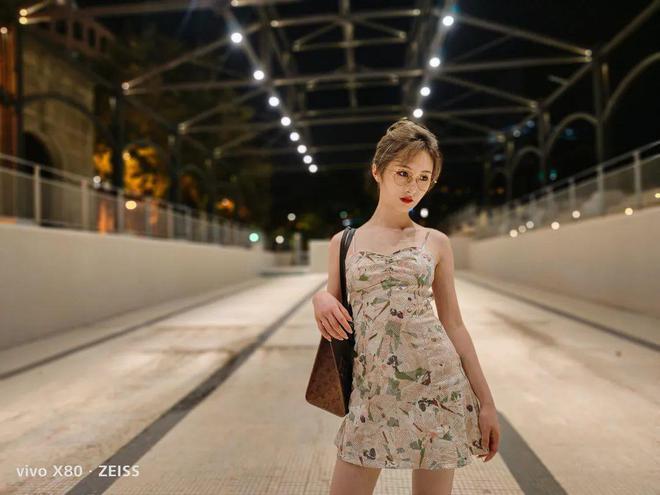 vivo手机怎么拍出流光效果截图