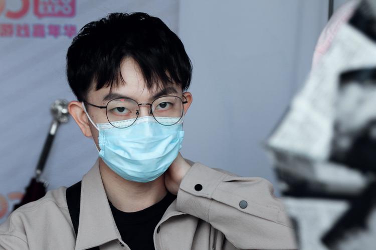 歪歪真名叫什么图标