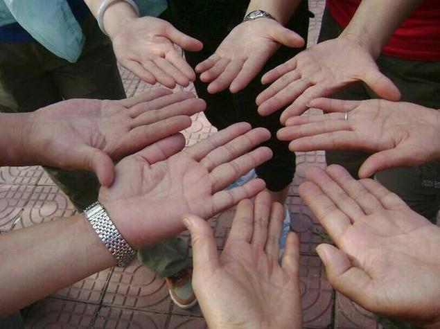 两个人手心手背怎么玩截图