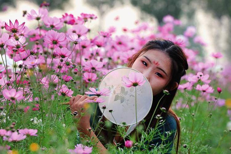 形容女子像花一样图标