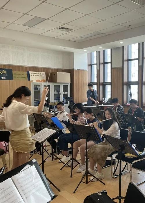 听筒和扬声器一起出声游戏截图