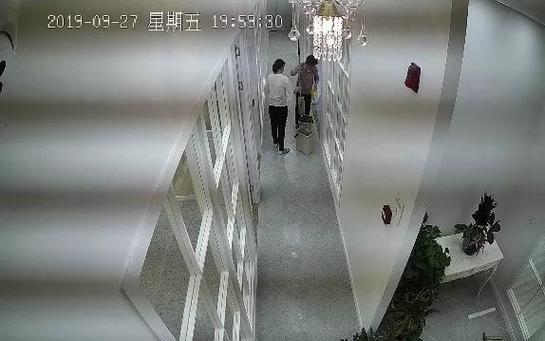 监控画面一闪一闪的截图