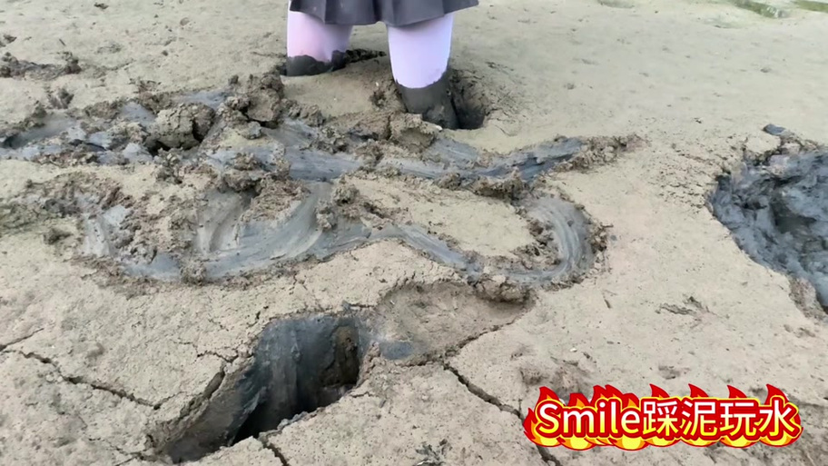 白丝高跟鞋踩泥浆踩泥的解决方法图标