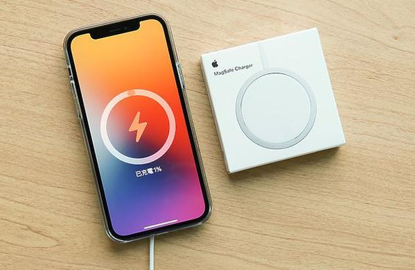 iPhone无线充电图标