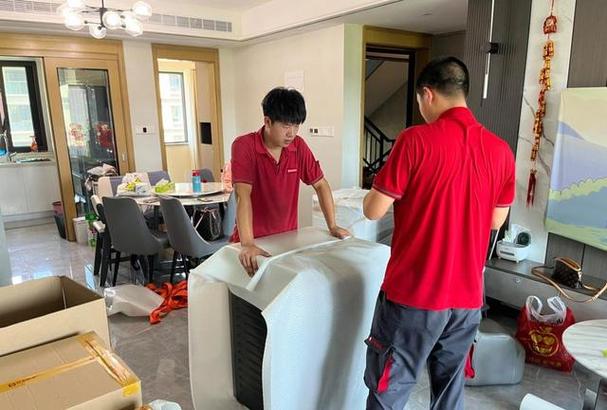 门窄搬沙发技巧图解