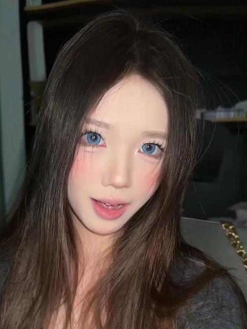 后置闪光灯拍照拍眼睛图标