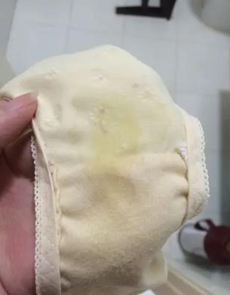 羊水破了一般会流多少截图