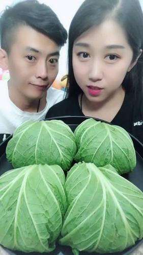 能吃八两螺蛳粉的微博截图
