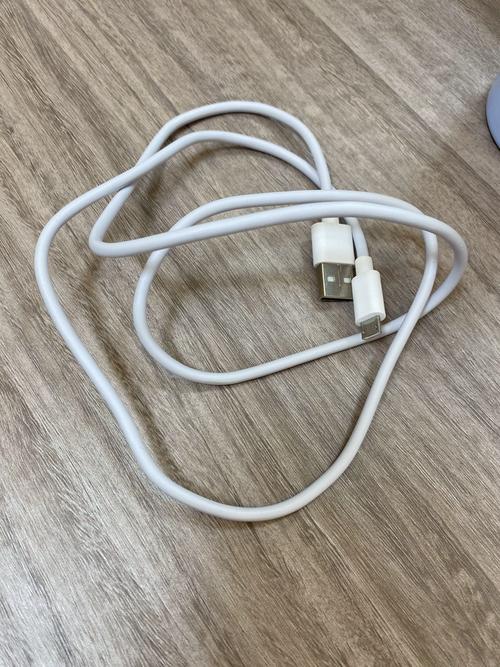 蓝牙耳机充电线长啥样图标