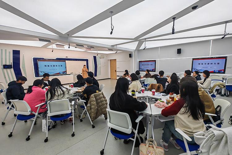 工作坊和工作室的区别图标