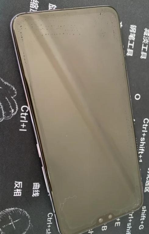 钢化膜不灵敏图标
