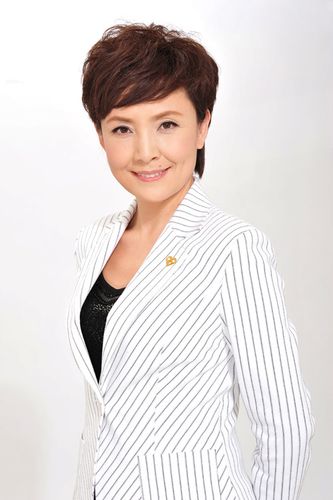 大连电视台主持人截图