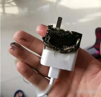 好久不用的手机充电会爆炸吗截图