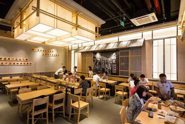 大师兄餐饮公司简介图标