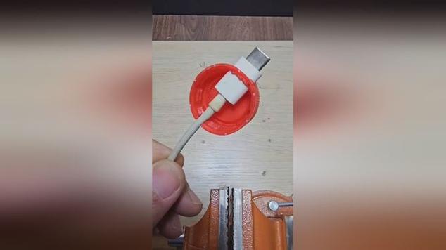 数据线破皮了缠绕缩略图