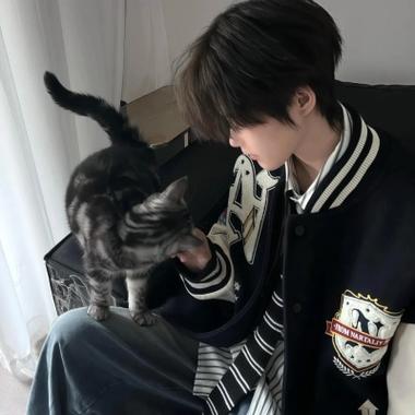 清冷又小众的男生头像截图