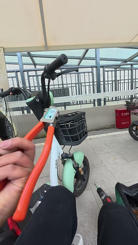 电瓶车钥匙丢了能配吗图标