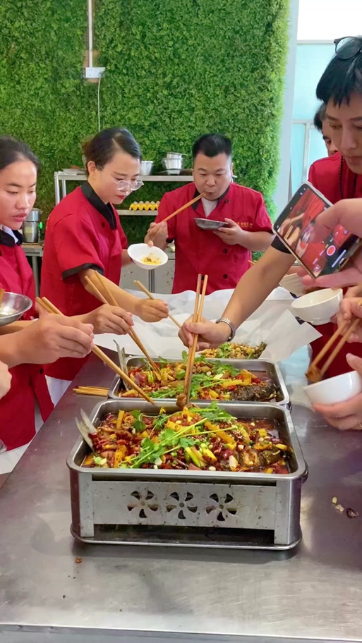 餐饮培训去哪里学最好图标