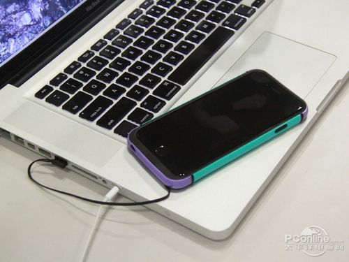 iPhone手机充电带手机壳吗图标