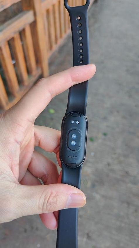 小米手环8nfc的外观特点图标
