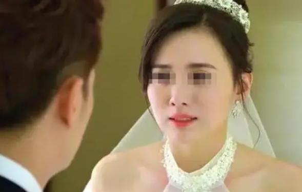 新婚当天新娘和前男友的第一次见面截图