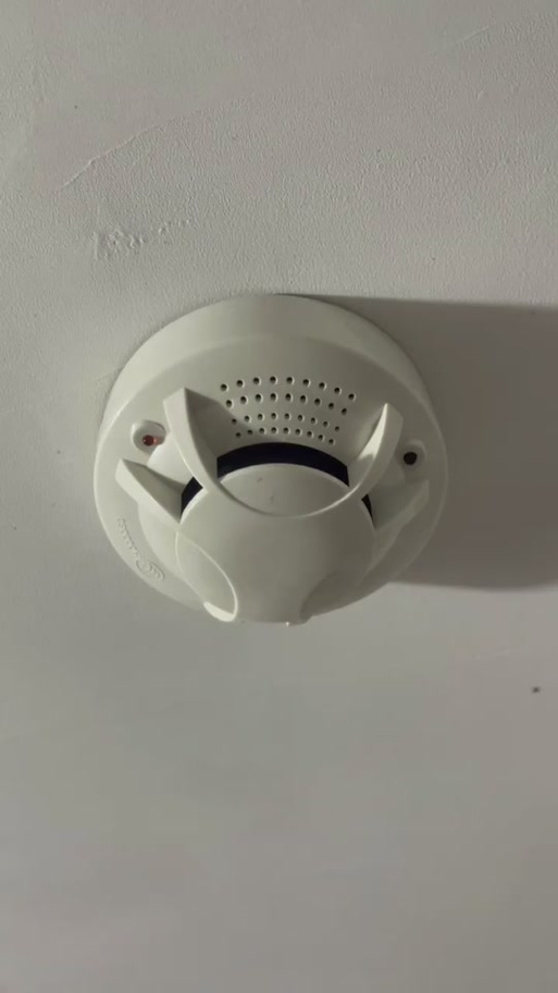 烟雾报警器监控摄像头图标