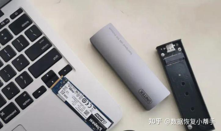 u盘有文件 但是打开是空的截图