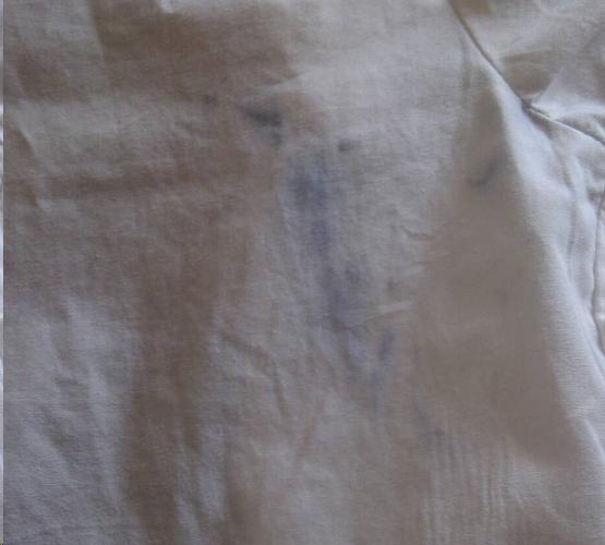 白色衣服被串色变黑了