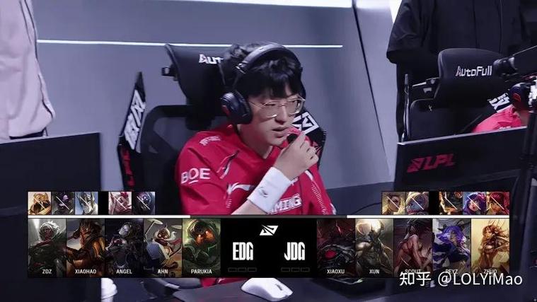 英雄联盟边界红色框怎么去掉