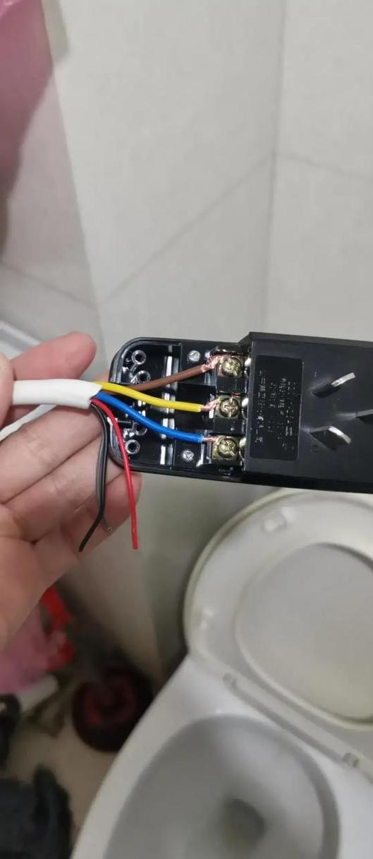 热水器插头可以更换吗图标