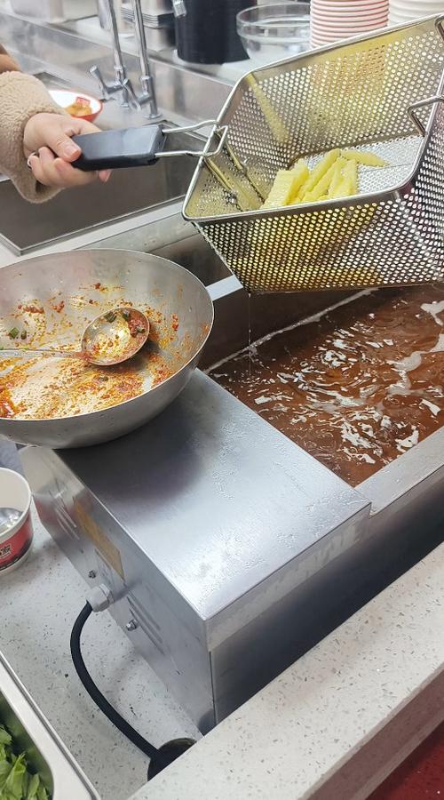 开粉店赚钱吗图标