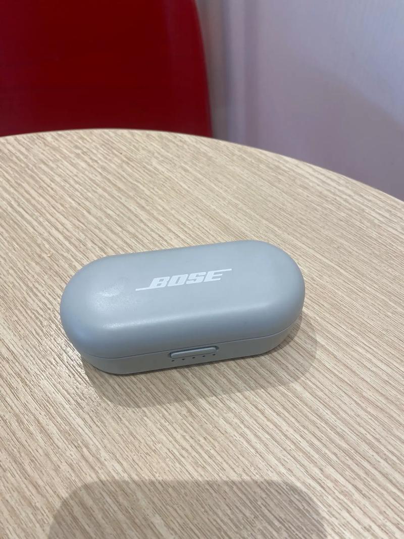 bose蓝牙耳机充电亮红灯缩略图