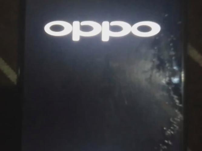oppoa5一直卡在开机界面图标