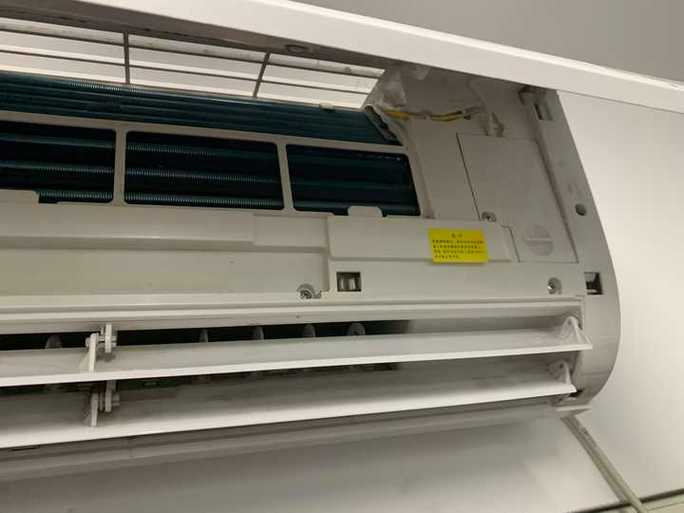 空调怎么打开盖子截图