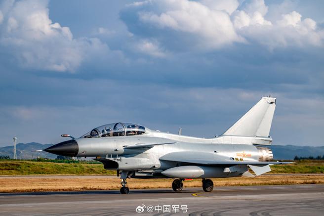 现代战机2019解锁所有战机图标