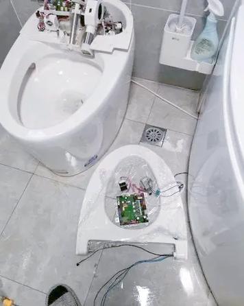 智能马桶底部喷射孔堵塞