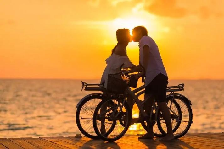 流光容易把人抛比喻男女截图