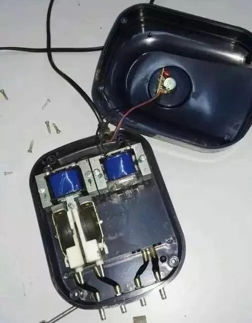 鱼缸气泵不出气泡怎么维修图标