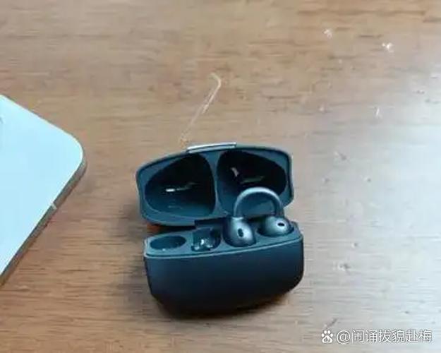 耳机放在耳朵里老是掉怎么办图标