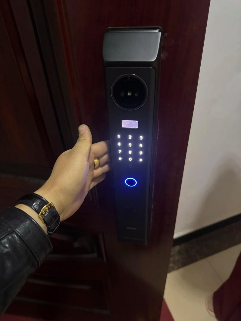 海尔指纹锁突然自己关机截图