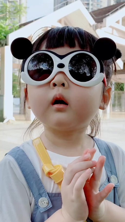 妹子邪笑表情包