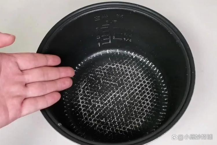 高压锅内胆涂层掉了还能用吗