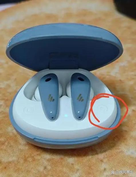 连上蓝牙耳机但是没声音图标