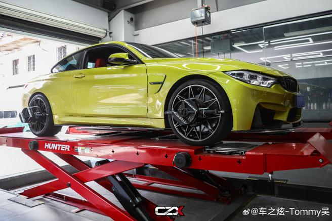 宝马m4是什么意思图标