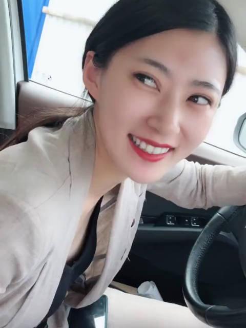 学院派女神资料截图