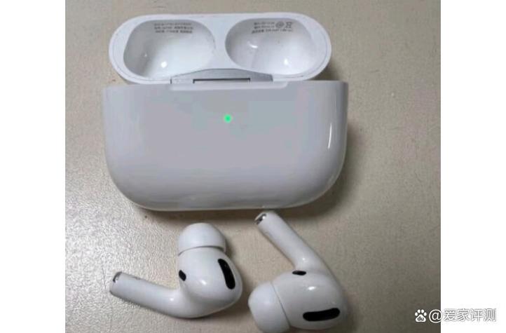 apple蓝牙耳机充电指示灯图标